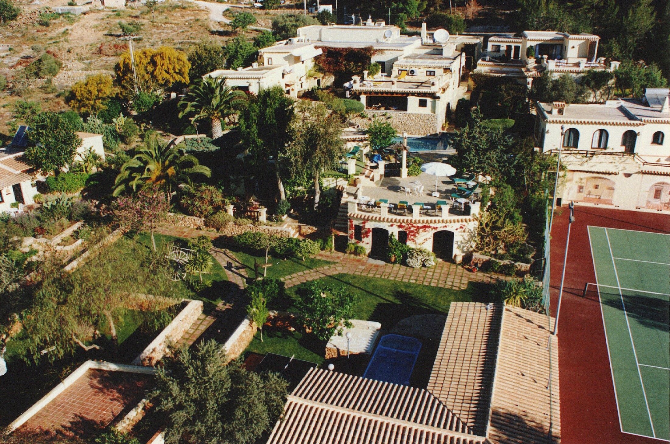 Pikes Ibiza History | A Legendary Icon of Ibiza’s Nightlife